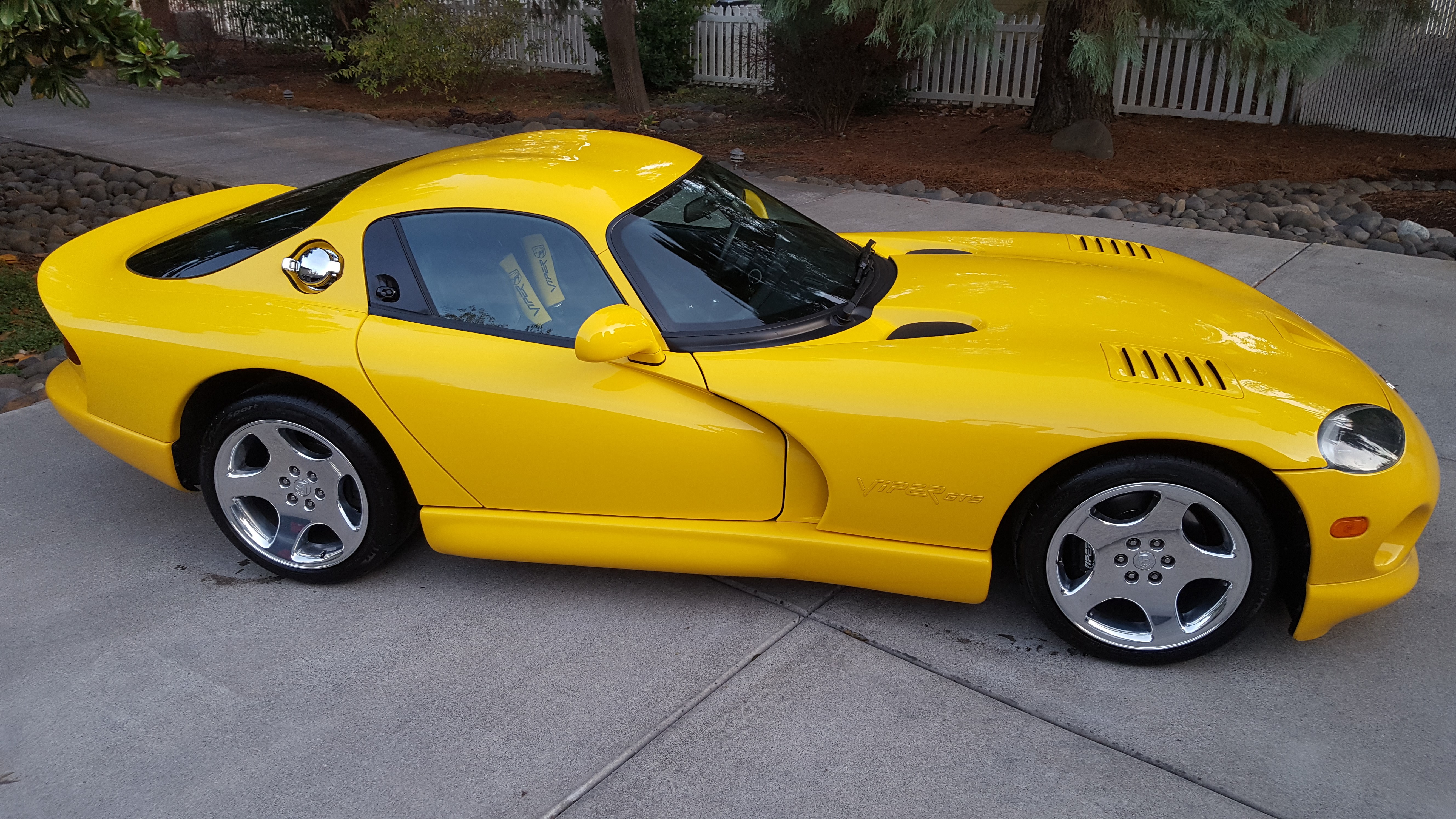 2002 Dodge Viper GTS